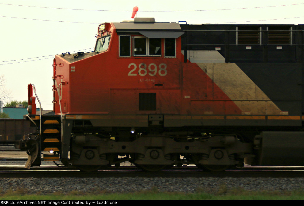 CN 2898